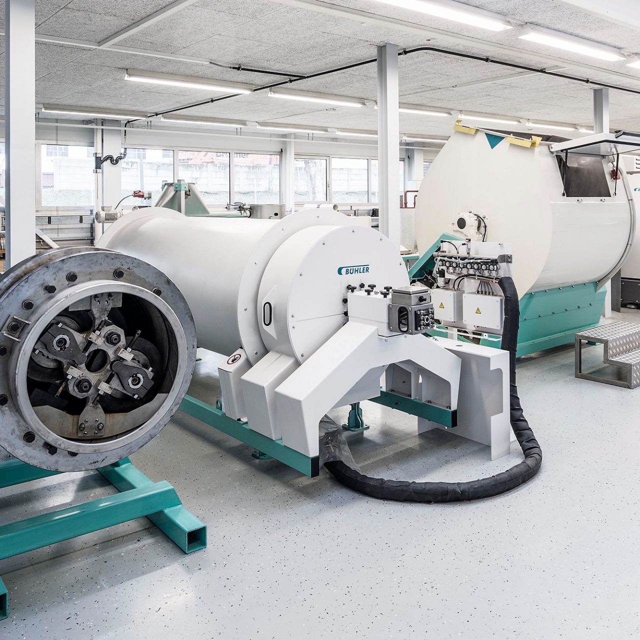 Home - SFT - Schule für Futtermitteltechnik Uzwil